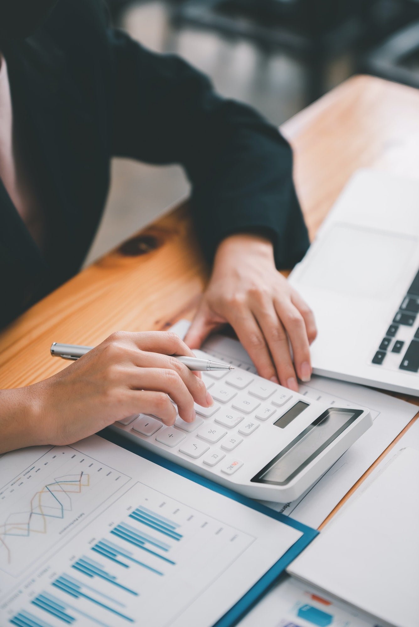 Intect Lønsystem⏐Præcis, Effektiv, og Skræddersyet Lønhåndtering